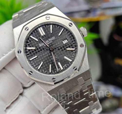 Красивые кварцевые мужские часы Audeamrs piguet