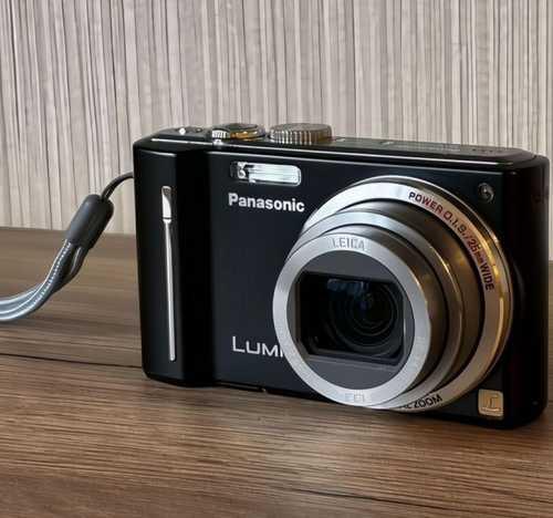 Фотоаппарат Panasonic Lumix DMC-ZS6 мыльница y2k