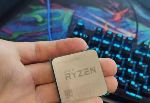 Процессор: AMD Ryzen 3 2200G