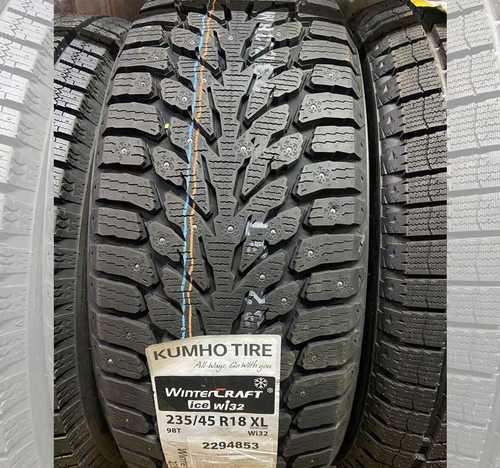 Kumho WinterCraft Ice Wi32 235/45 R18 98T