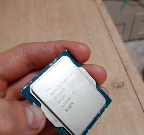 Процессор intel core i5 12400 игровой коцэк нет