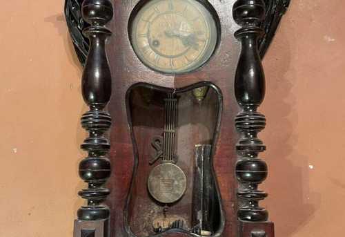 Старинные настенные антикварные часы с боем