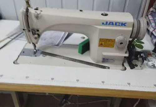 Швейная промышленная машинка jack