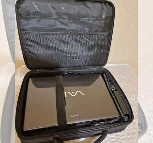 Sony vaio VPC-EC2S1R