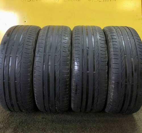 Bridgestone Turanza T001 235/55 R17 99W