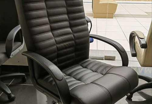 Офисный стул и кресло