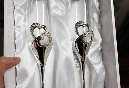 Свадебные фужеры на металлической ножке
