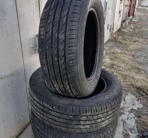 Delinte DH2 215/60 R16 99V