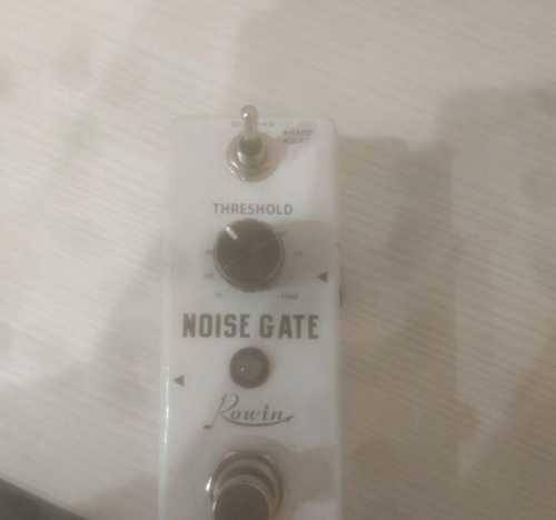 Гитарная педаль Rowin Noise Gate шумодав сникерс