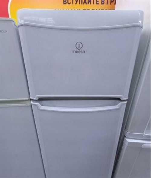 Поб131-Двухкамерный холодильник Indesit t14r
