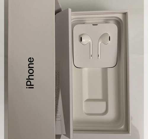 Наушники apple earpods с разъемом lightning