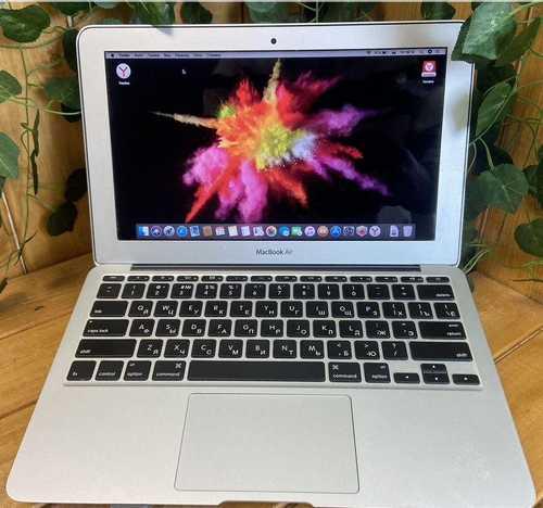 Apple macbook air 11 i5/4gb/SSD