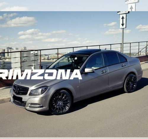 Литые диски в стиле Mercedes R20 5x112 srt