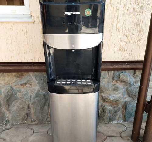Продам кулер(диспенсер для воды)