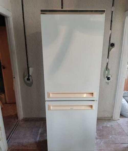 Продам холодильник Stinol rf s 345