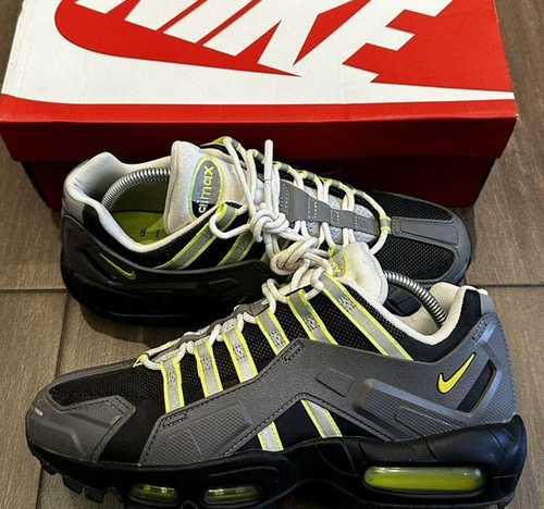 Nike Air Max 95 ndstrkt neon yellow