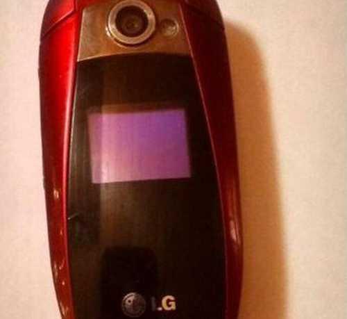Кнопочный телефон LG