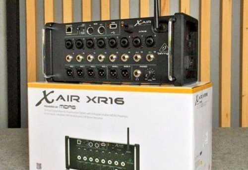 Микшерный пульт Behringer xr16