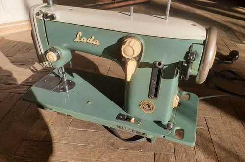 Швейная машина Лада (Lada)