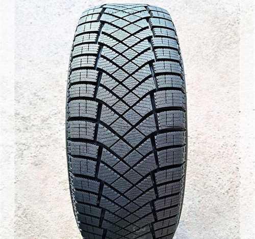 Pirelli Ice Zero FR 225/60 R18 104T