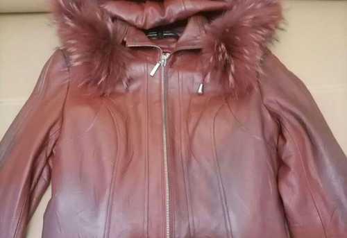 Куртка женская, коженная, зимняя 42- 44