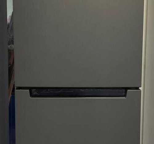 Холодильник Бирюса 940W NF графит