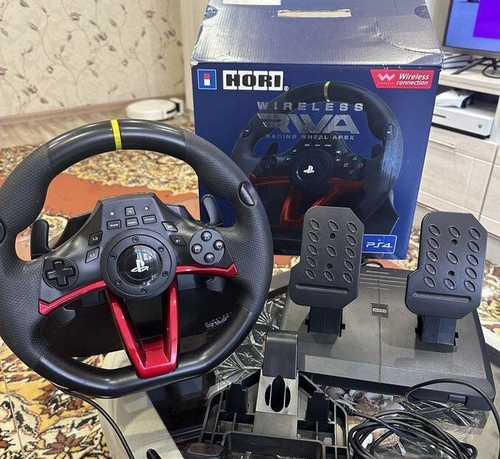 Игровой руль Hori wireless RWA PS4