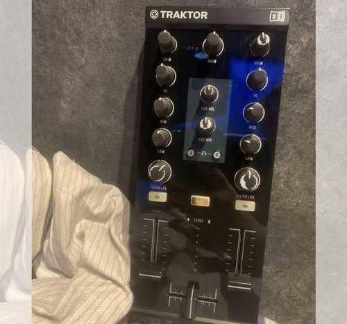 Traktor kontrol z1