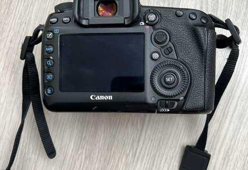 Зеркальный фотоаппарат canon EOS 5D Mark lV