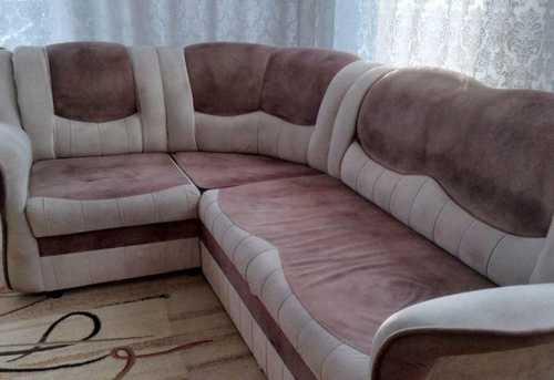 Продам угловой диван бу