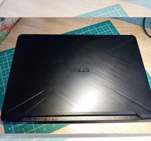 Ноутбук asus TUF gaming FX705D/ подставка охлаж