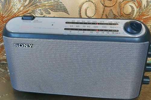 Sony ICF-703S радиоприёмник 88-108 MHz 220 Вольт