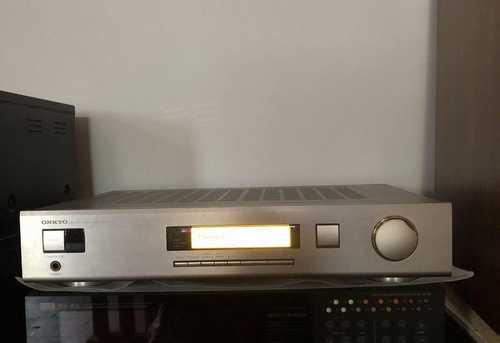 Ресивер Onkyo Liverpool R-100 FM/AM