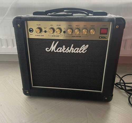 Гитарный комбоусилитель Marshall DSL1