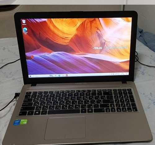 15.6" ASUS VivoBook X540L, Core i3, RAM 4 ГБ, 500 ГБ, GeForce 920M