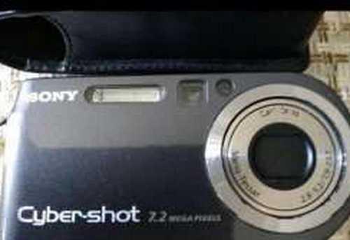 Компактный цифровой фотоаппарат Sony Cyber chot 7