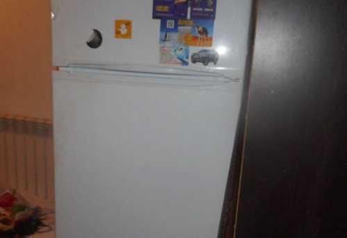Холодильник бу Индезит