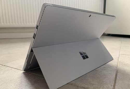 Планшет Surface Pro 4 i5 128GB с клавиатурой