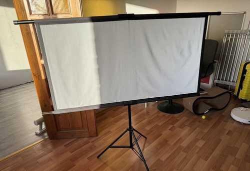 Экран для проектора на штативе