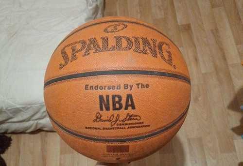 Баскетбольный мяч spalding