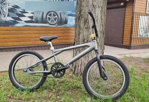 Велосипед BMX Atom