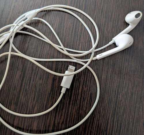 Наушники Apple Earpods lightning