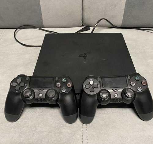 Sony playstation 4 slim