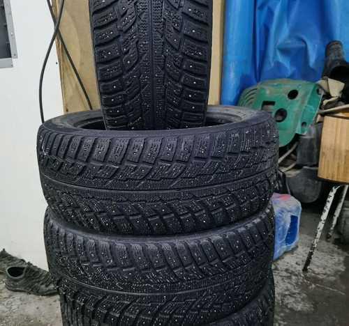 Marshal Road Venture AT51 235/55 R18