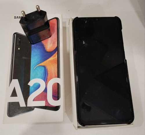 Samsung Galaxy A20, 3/32 ГБ