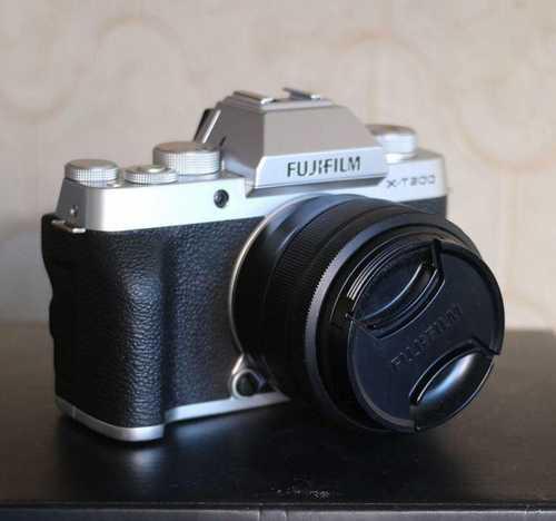 Fujifilm xt 200 Kit XC 15-45mm F3.5-5.6 OIS PZ