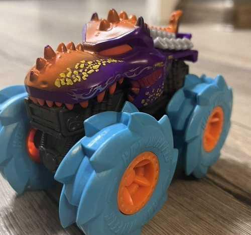 Hot wheels monster truck