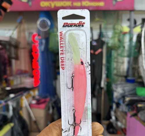 Воблер Bandit Walleye Deep 8м pink silver sparkle