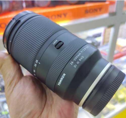 Tamron 28-200mm f/2.8-5.6 Di III RXD Sony E 030149