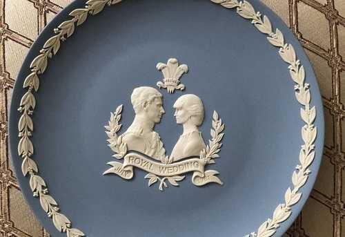 Wedgwood тарелка